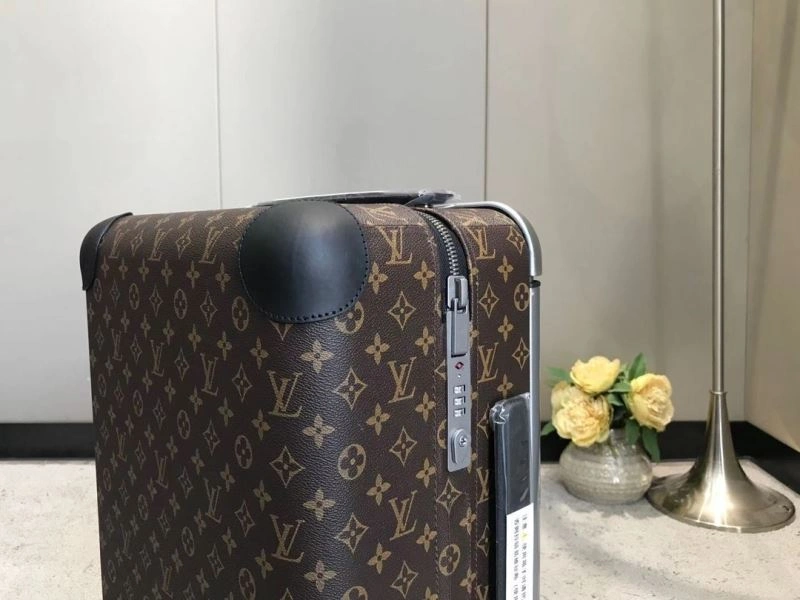 Bargain Louis Vuitton Suitcase
