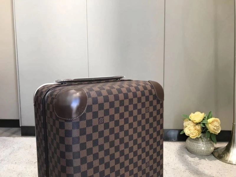 Bargain Louis Vuitton Suitcase