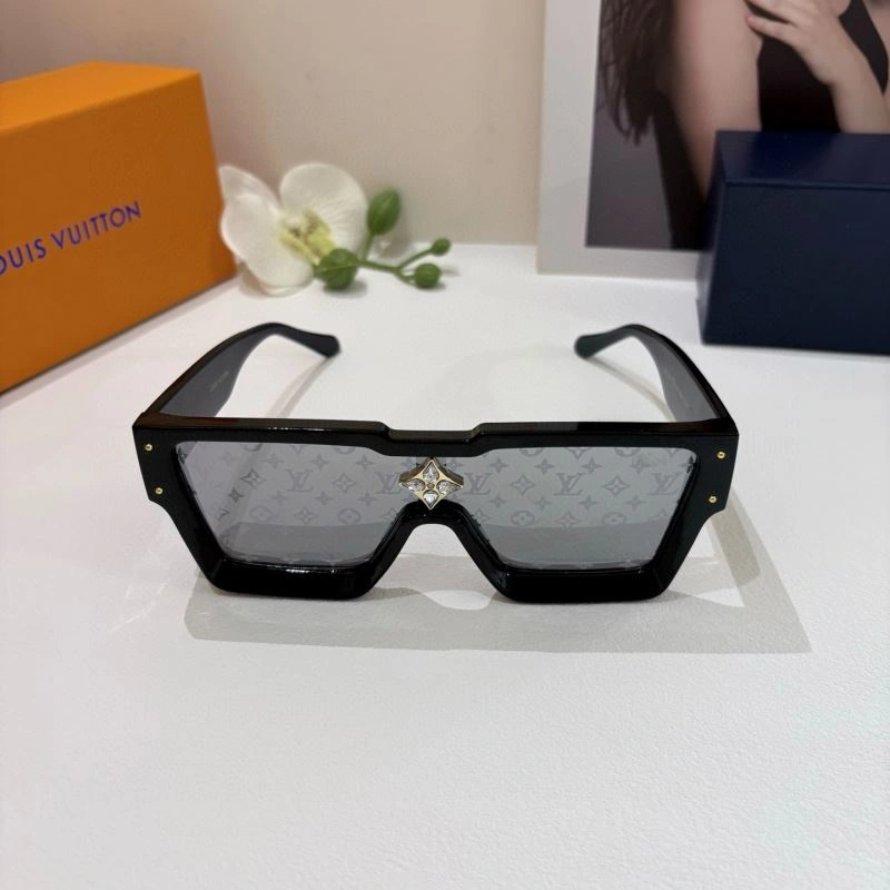 Top match Louis Vuitton Sunglasses