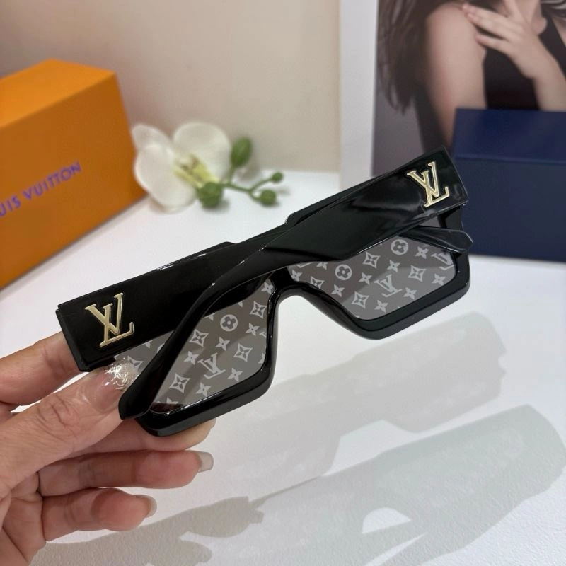 Top match Louis Vuitton Sunglasses