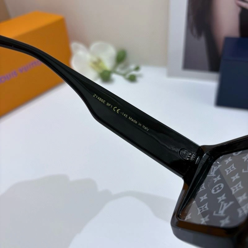 Top match Louis Vuitton Sunglasses