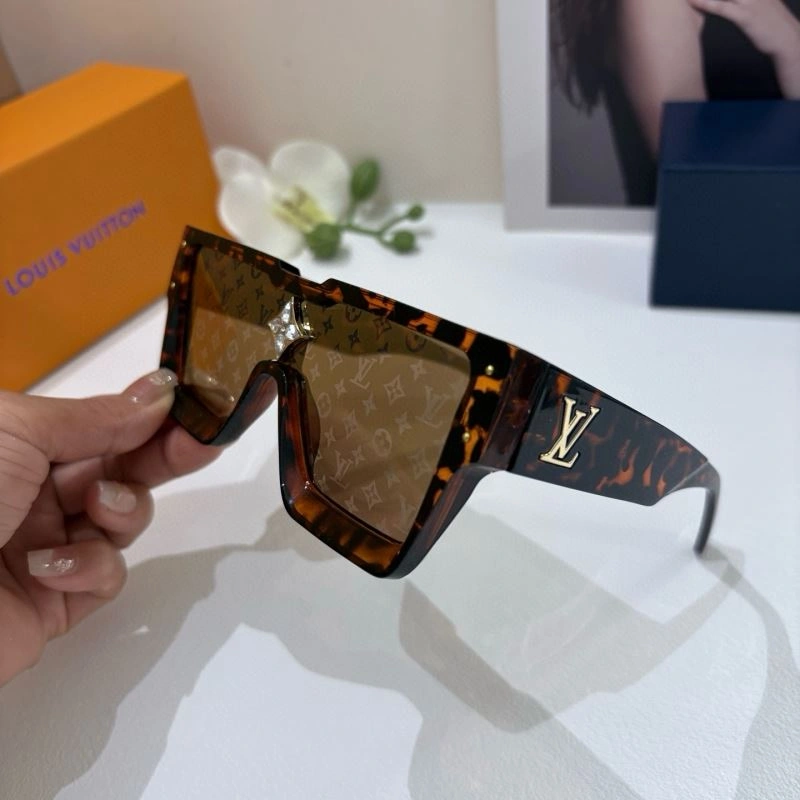 Reasonably priced Louis Vuitton Sunglasses
