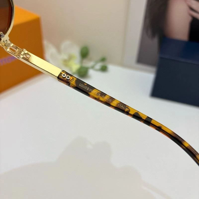 Mirror quality Louis Vuitton Sunglasses