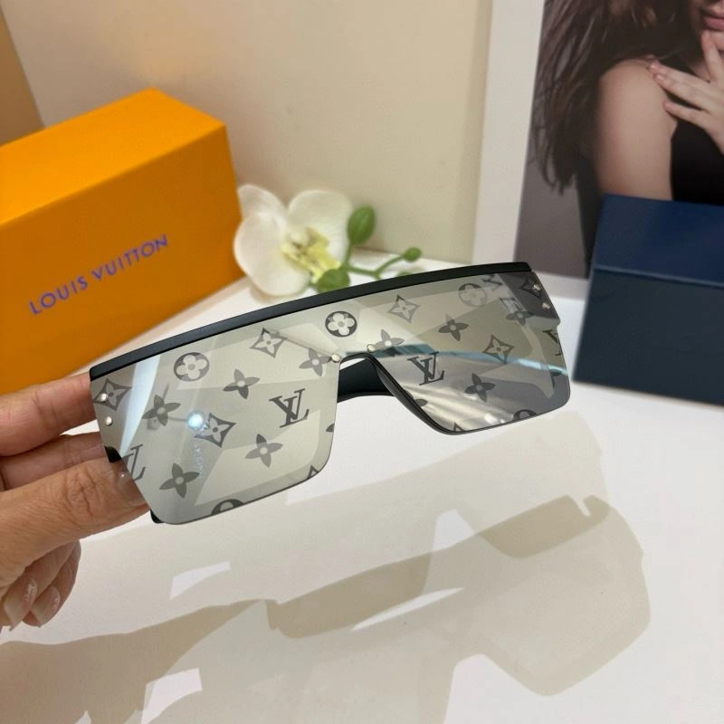 Mirror quality Louis Vuitton Sunglasses