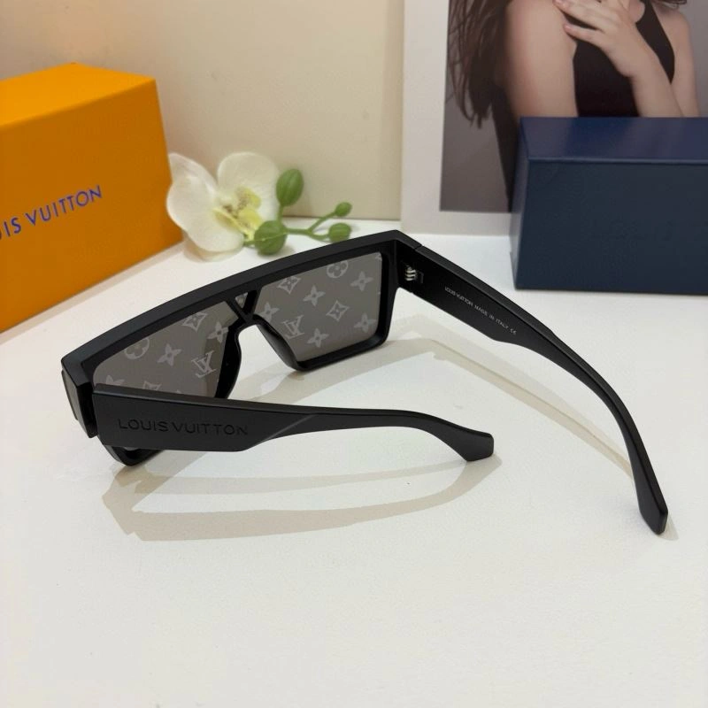 Mirror quality Louis Vuitton Sunglasses