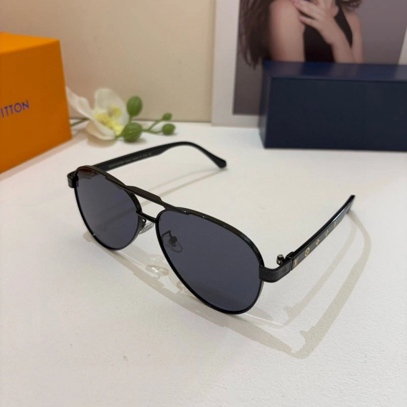 Top mirror Louis Vuitton Sunglasses