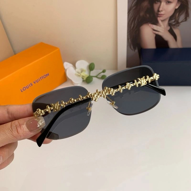 Precise copy Louis Vuitton Sunglasses