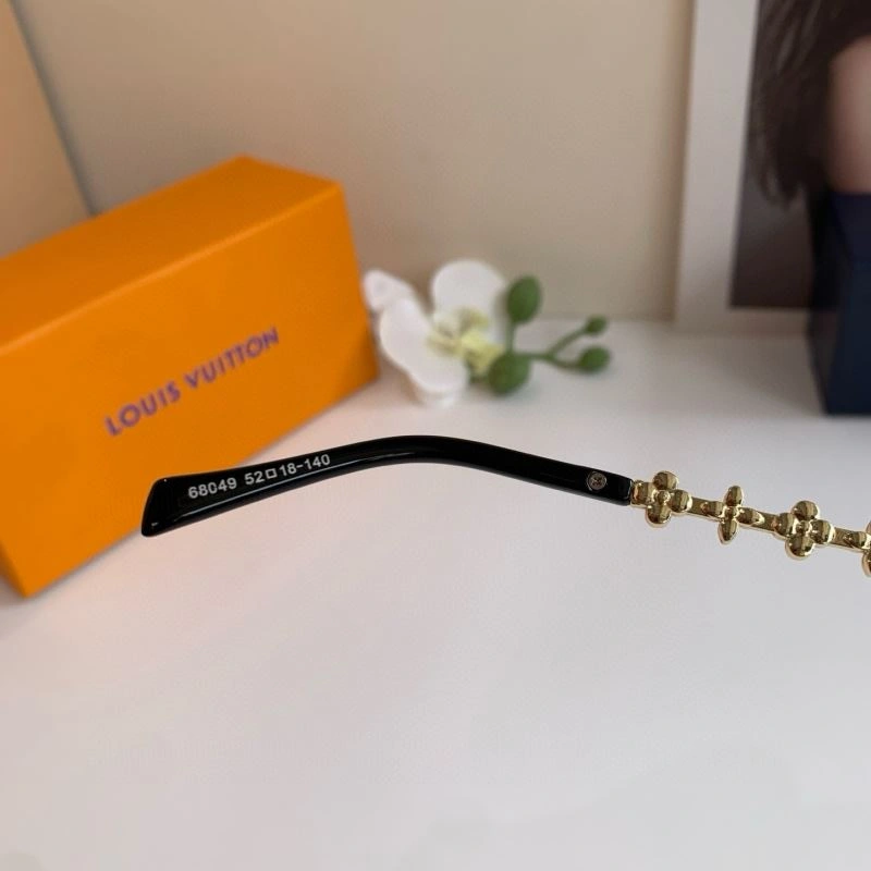 Precise copy Louis Vuitton Sunglasses