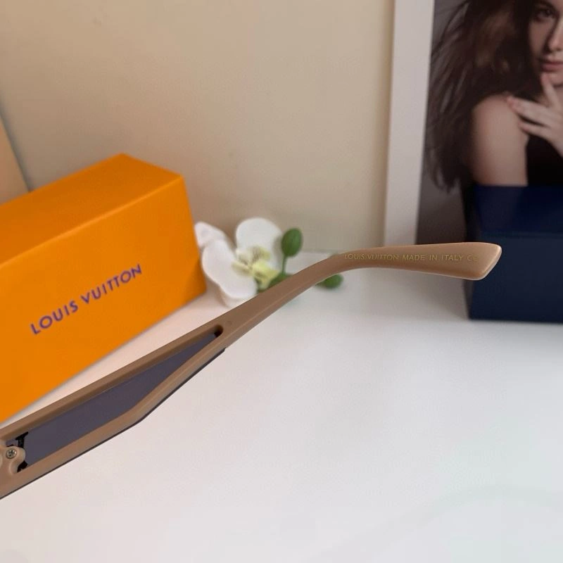 Top match Louis Vuitton Sunglasses