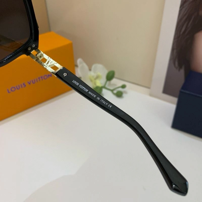 Precise copy Louis Vuitton Sunglasses
