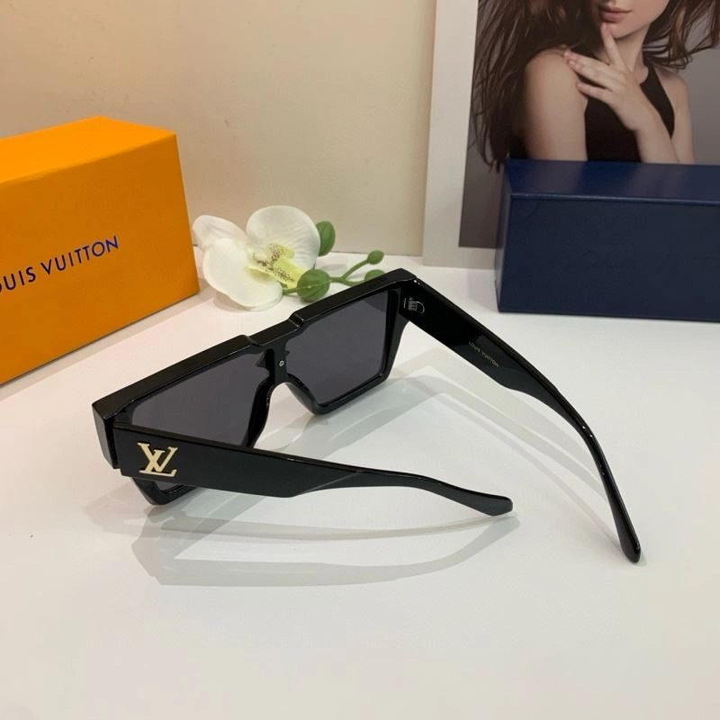 Brand-authenticated Louis Vuitton Sunglasses