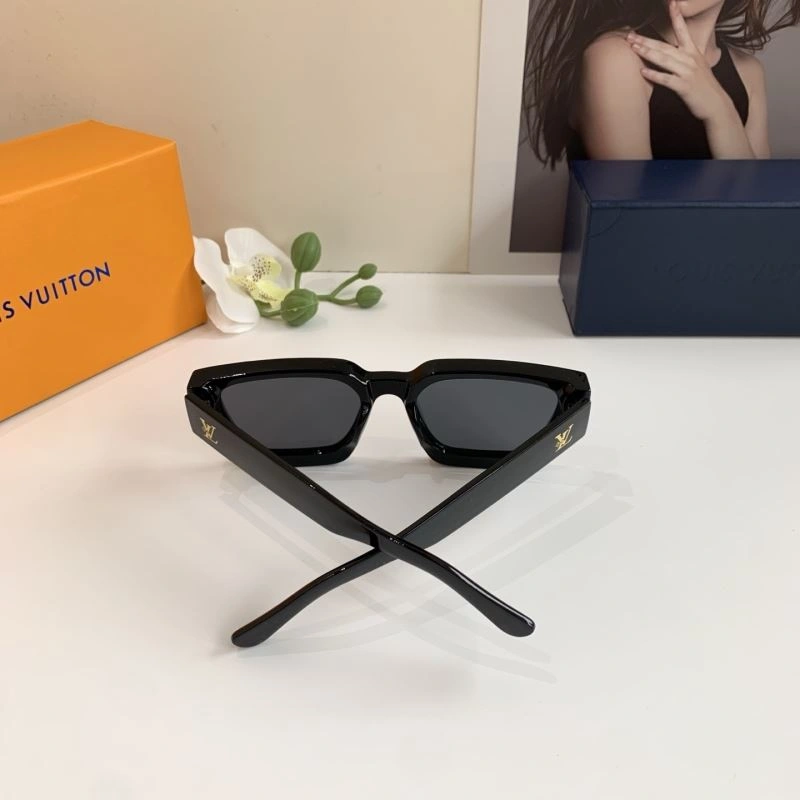 Precise copy Louis Vuitton Sunglasses
