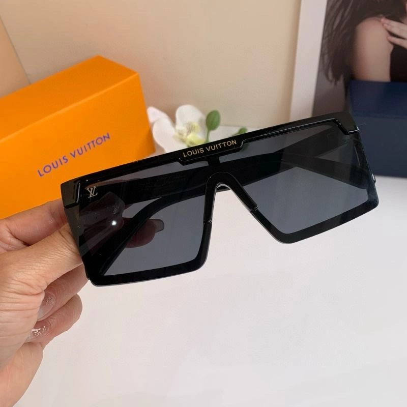 Precise copy Louis Vuitton Sunglasses