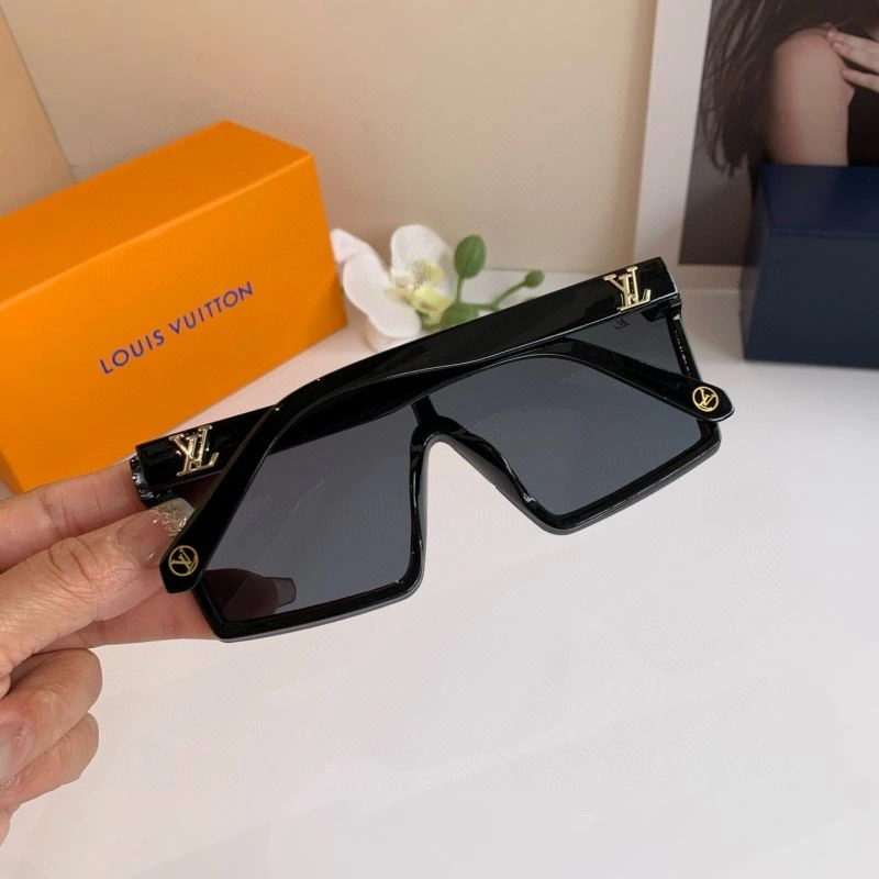 Precise copy Louis Vuitton Sunglasses