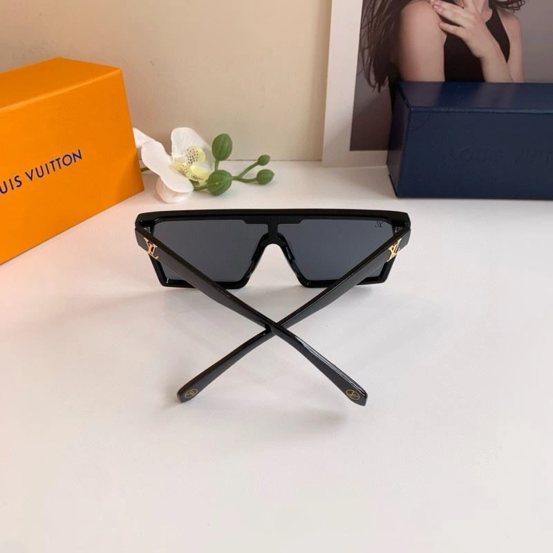 Precise copy Louis Vuitton Sunglasses