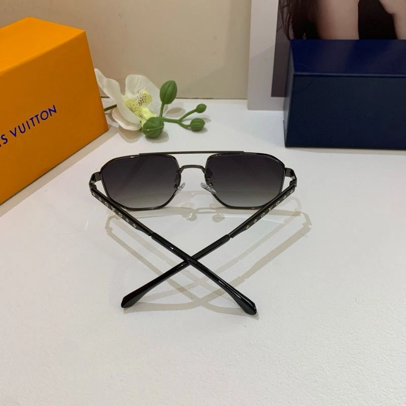 Low-cost Louis Vuitton Sunglasses