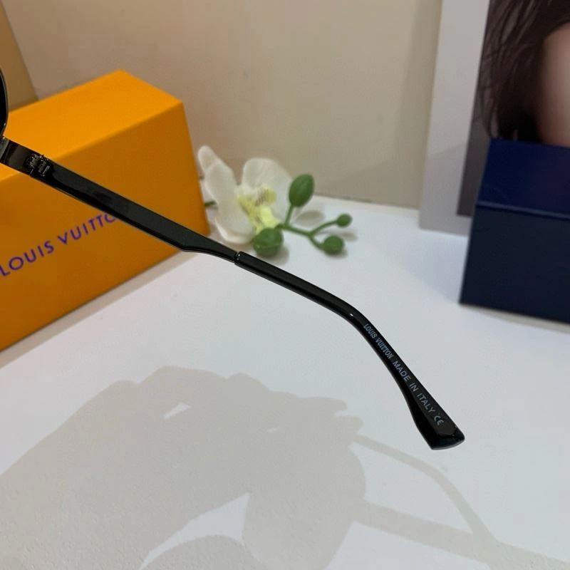 Low-cost Louis Vuitton Sunglasses