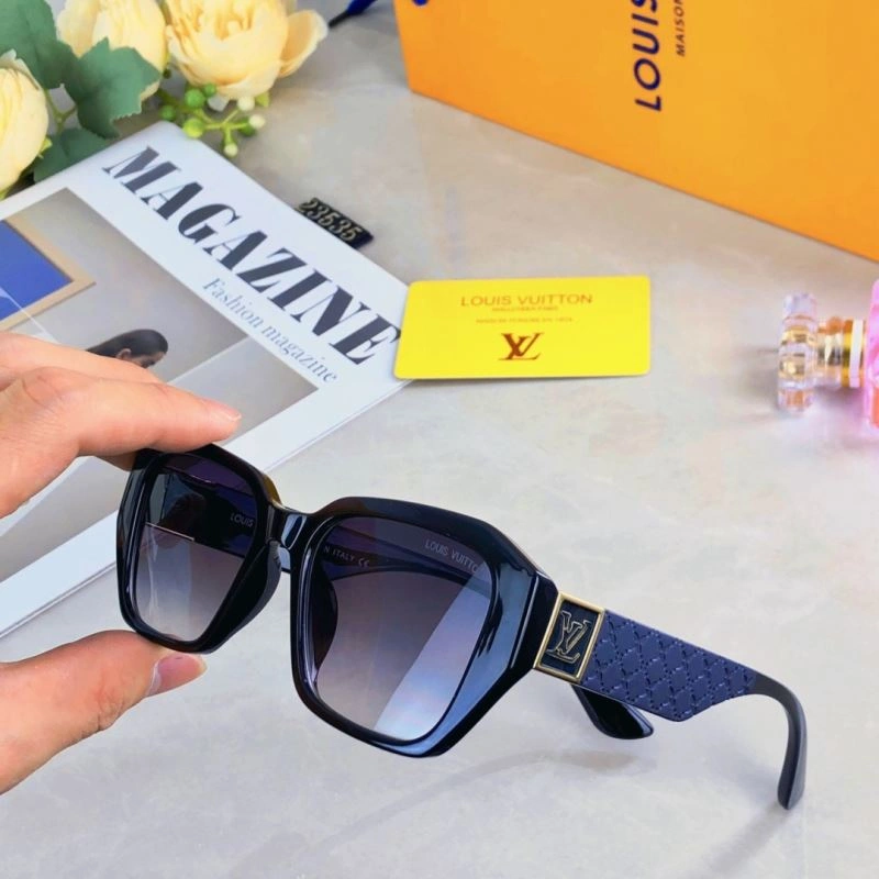 Exact replica Louis Vuitton Sunglasses