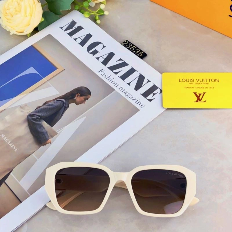 Exact replica Louis Vuitton Sunglasses