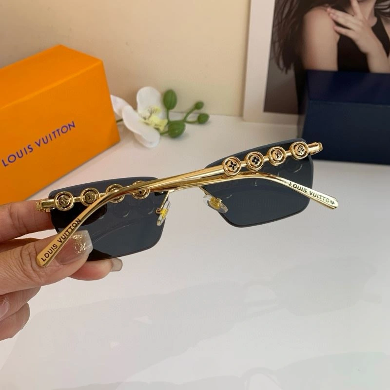 Low-cost Louis Vuitton Sunglasses