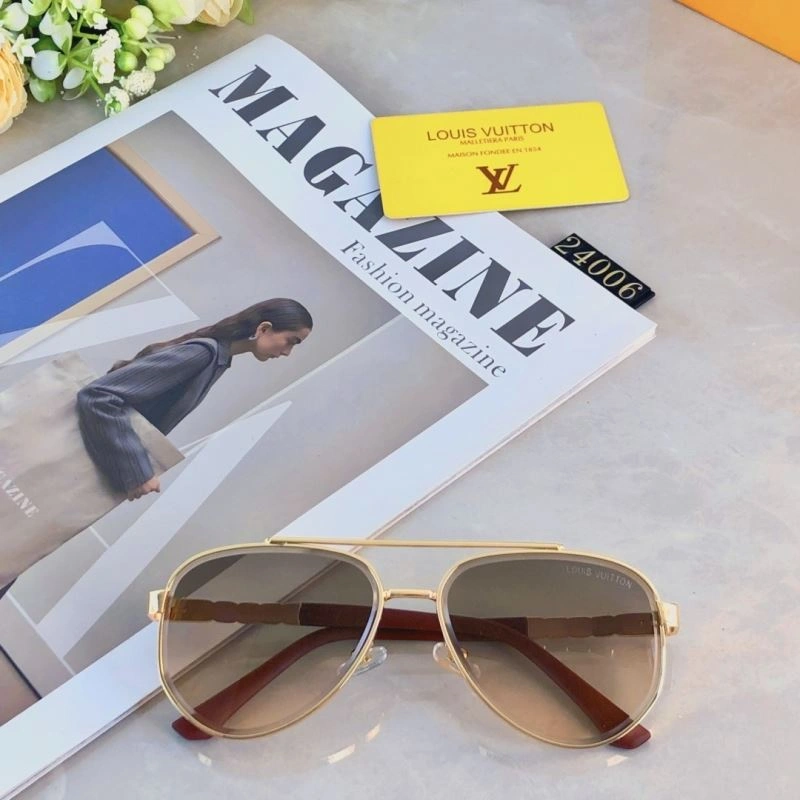 Accurate model Louis Vuitton Sunglasses