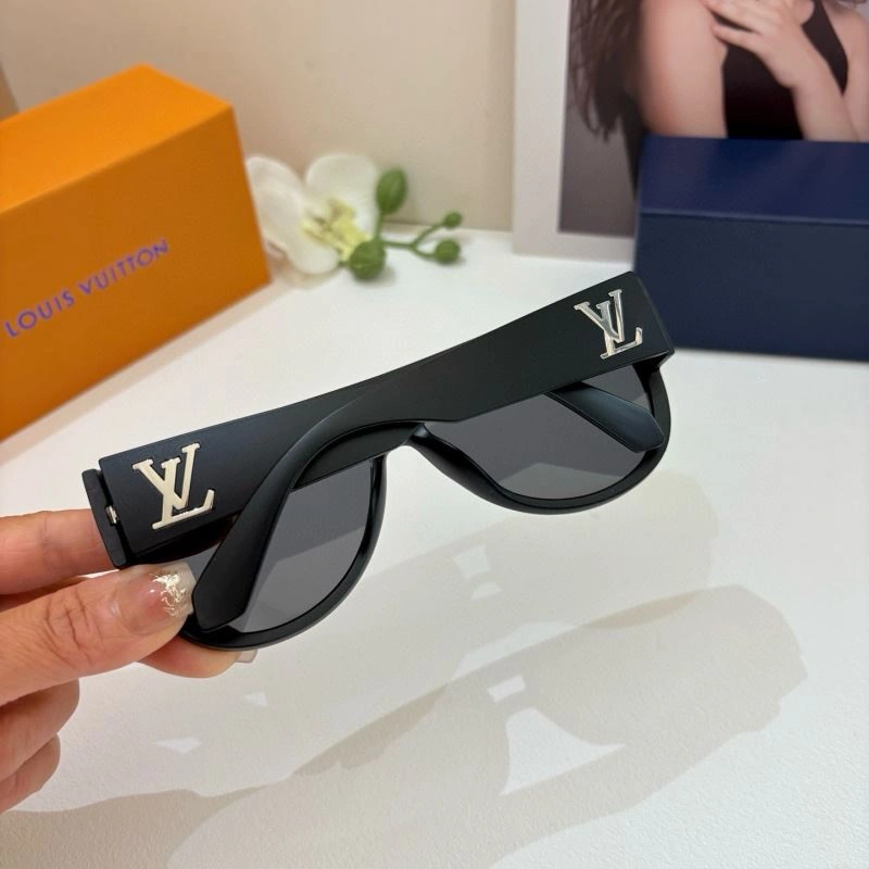 Top mirror Louis Vuitton Sunglasses