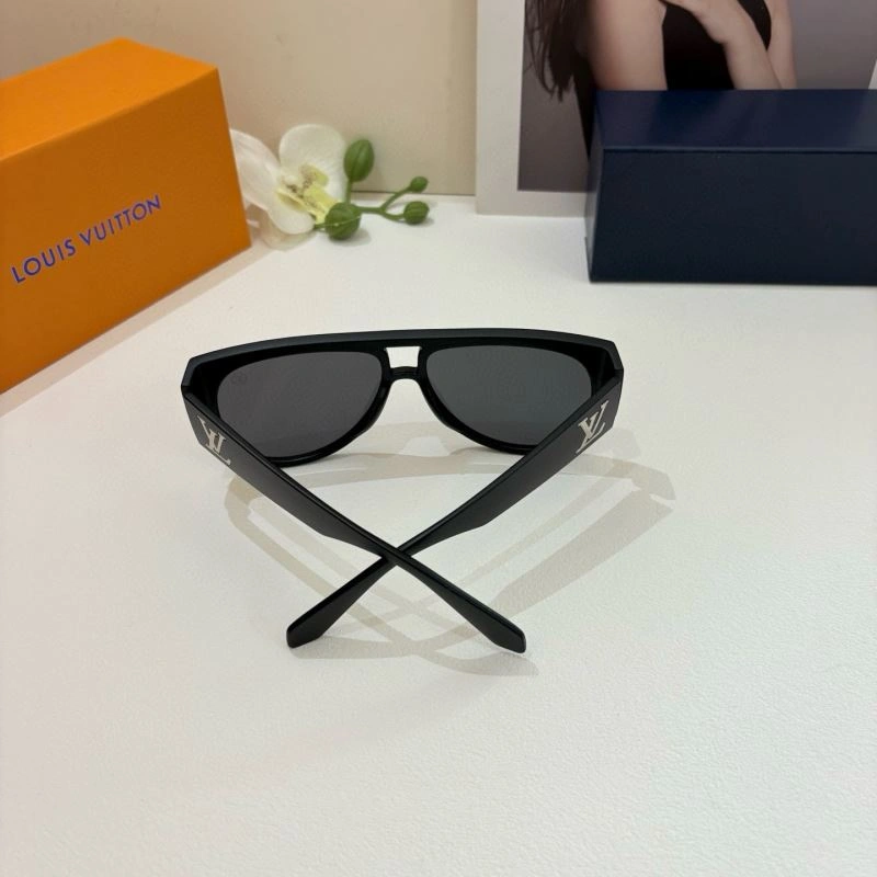 Top mirror Louis Vuitton Sunglasses