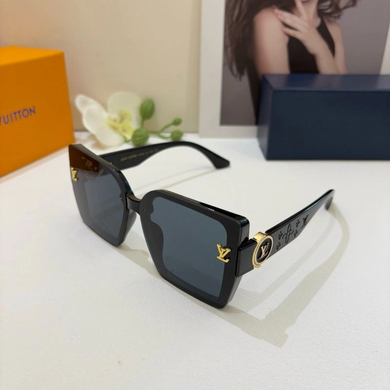 Top match Louis Vuitton Sunglasses