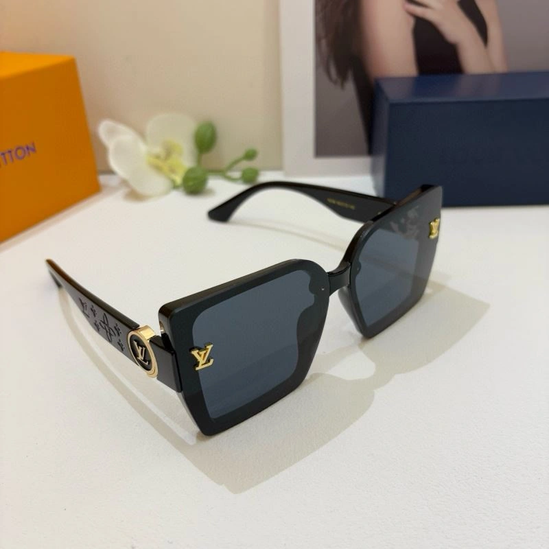 Top match Louis Vuitton Sunglasses