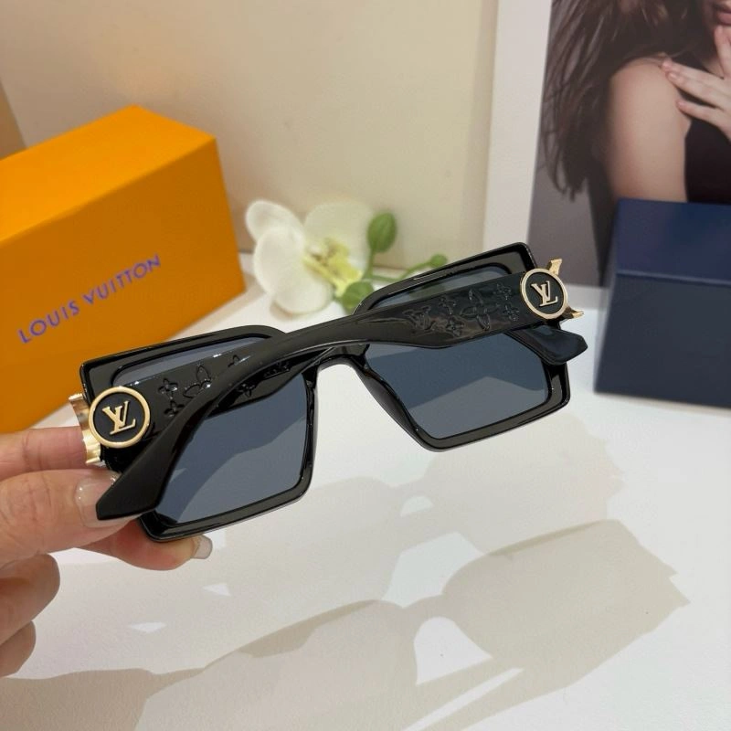 Top match Louis Vuitton Sunglasses