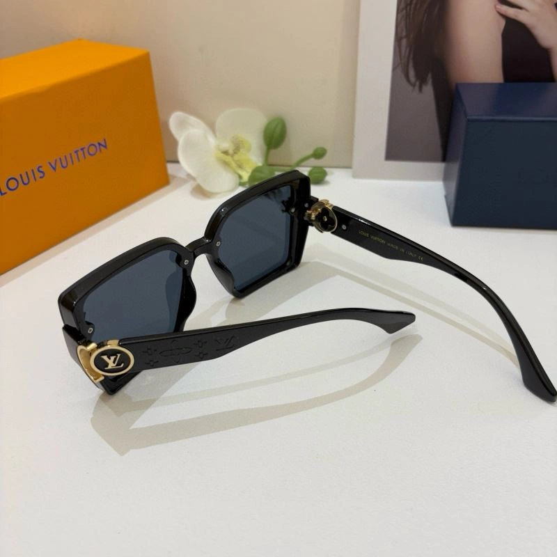 Top match Louis Vuitton Sunglasses