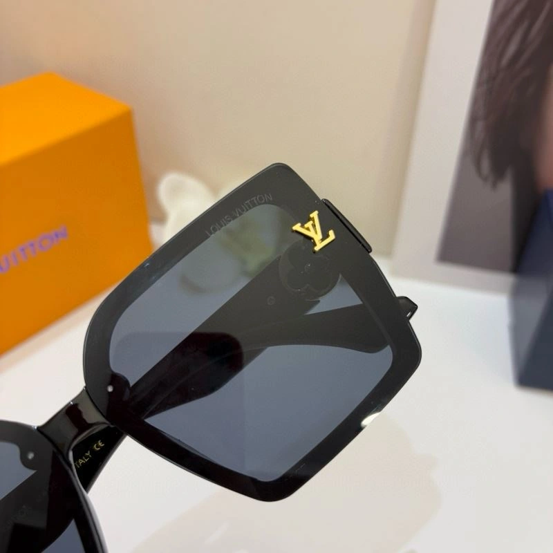 Top match Louis Vuitton Sunglasses