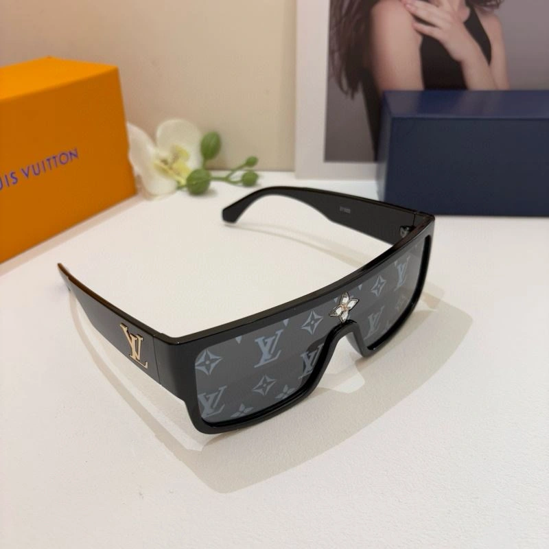 Precise copy Louis Vuitton Sunglasses