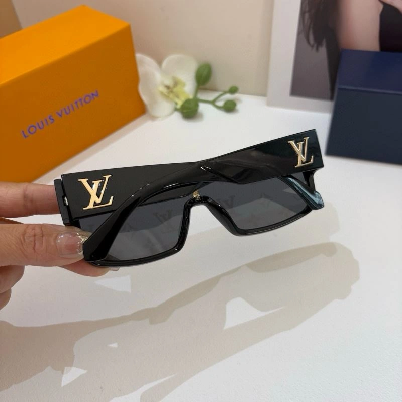 Precise copy Louis Vuitton Sunglasses