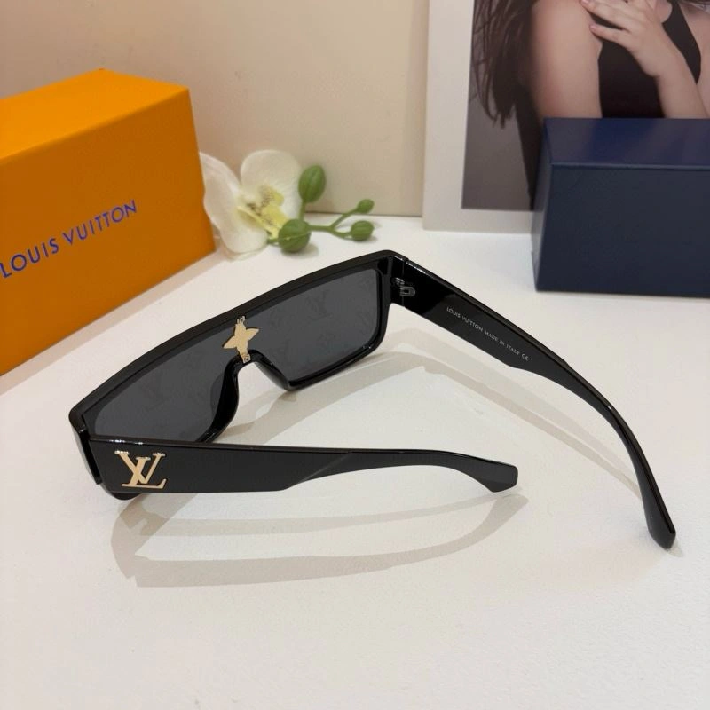 Precise copy Louis Vuitton Sunglasses