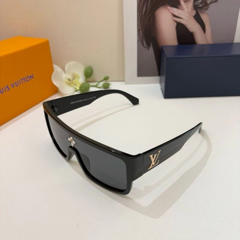 Top mirror Louis Vuitton Sunglasses