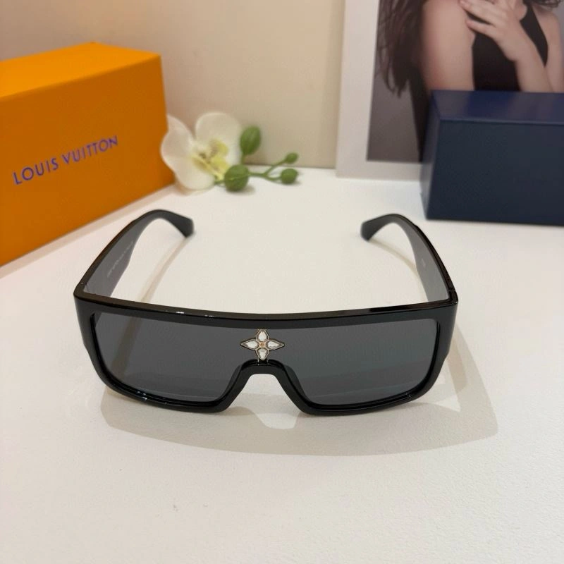 Top mirror Louis Vuitton Sunglasses