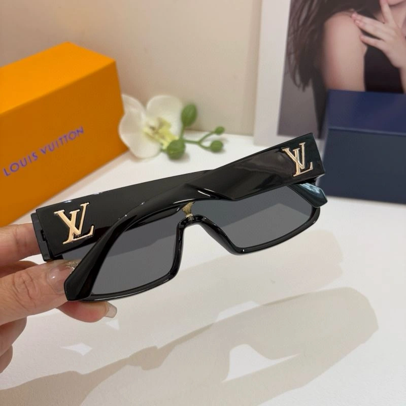 Top mirror Louis Vuitton Sunglasses