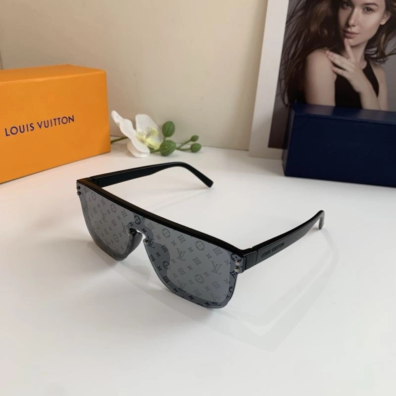 Mirror quality Louis Vuitton Sunglasses