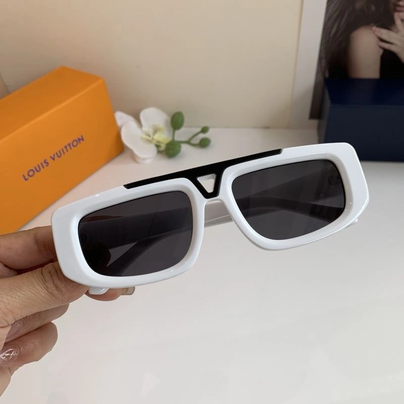 Low-cost Louis Vuitton Sunglasses