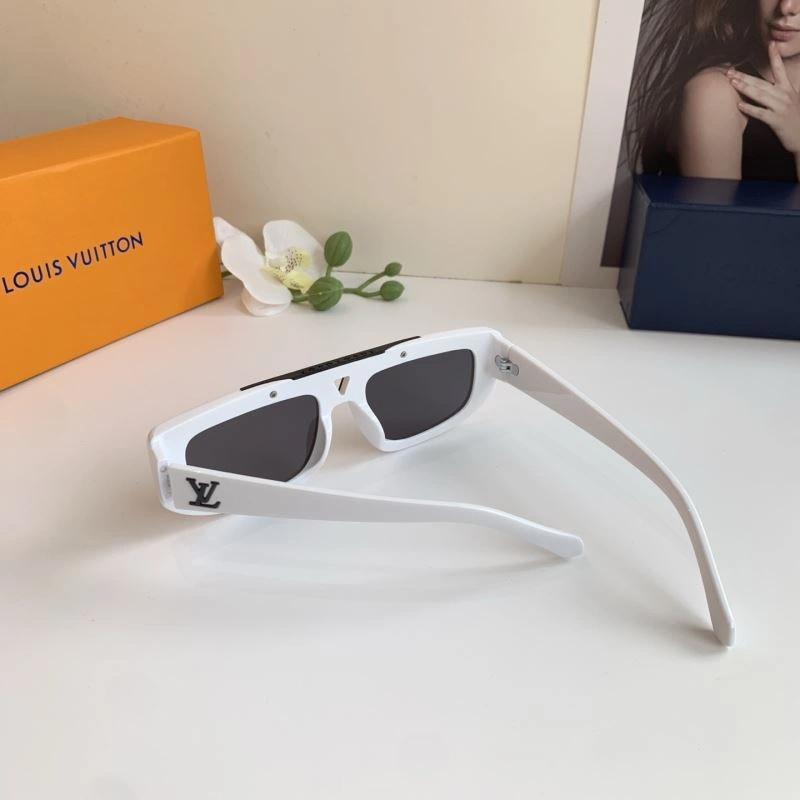 Low-cost Louis Vuitton Sunglasses