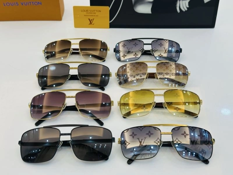 Accurate model Louis Vuitton Sunglasses