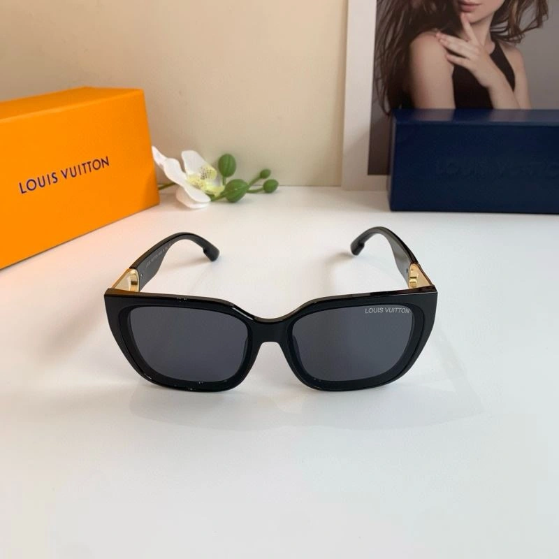 Mirror quality Louis Vuitton Sunglasses