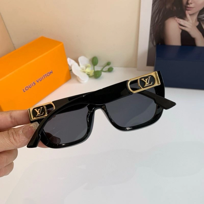 Mirror quality Louis Vuitton Sunglasses