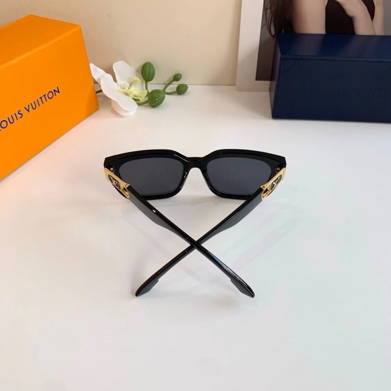 Mirror quality Louis Vuitton Sunglasses