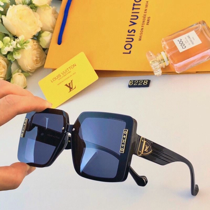 Reasonably priced Louis Vuitton Sunglasses