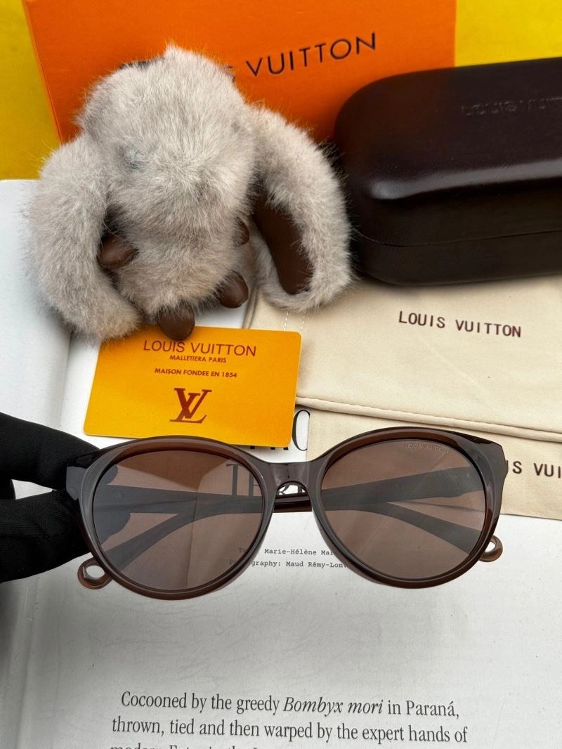 Precise copy Louis Vuitton Sunglasses
