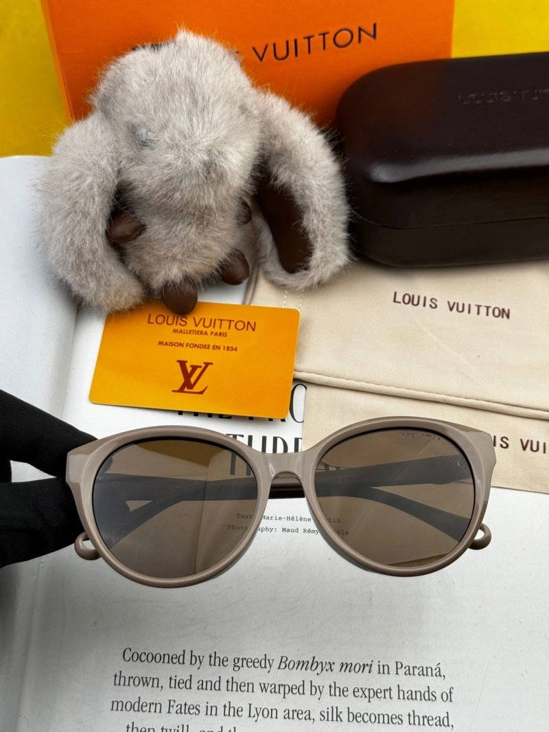 Precise copy Louis Vuitton Sunglasses