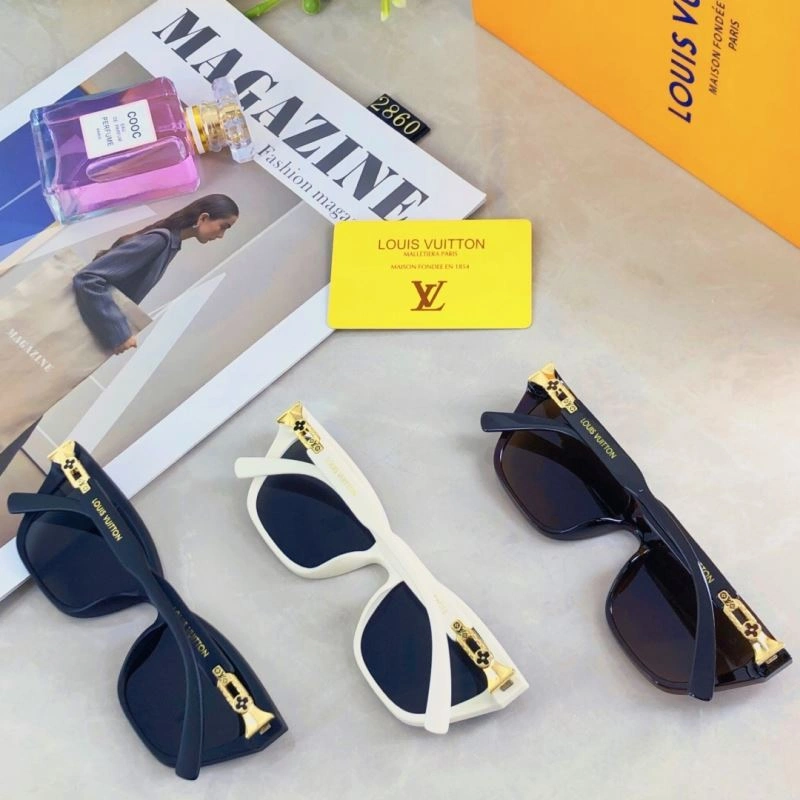 Exact replica Louis Vuitton Sunglasses