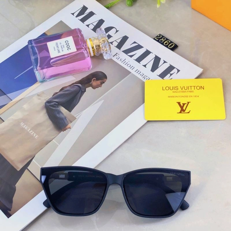 Exact replica Louis Vuitton Sunglasses
